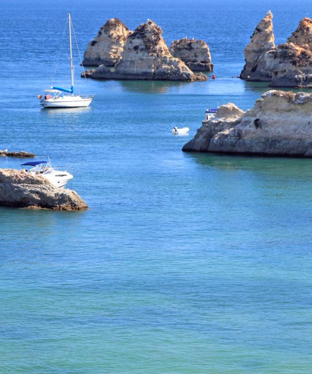 Book cheap flights to Algarve – Booking.com