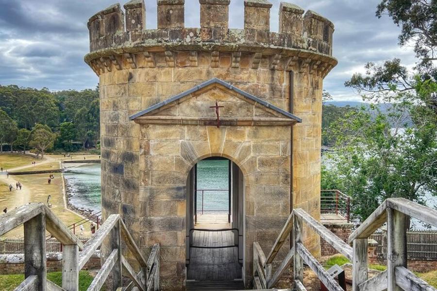 Passeios e ingressos para Tasman National Park, Eaglehawk Neck ...